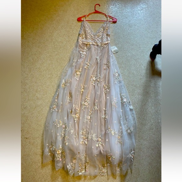 Altar'd State | Dresses | Altard Stare Ivorynude Floral Dress | Poshmark